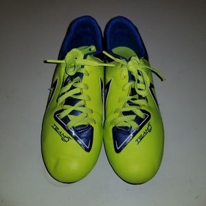 Pirma | Shoes | Pirma Girls Us 5 Soccer Cleats | Poshmark